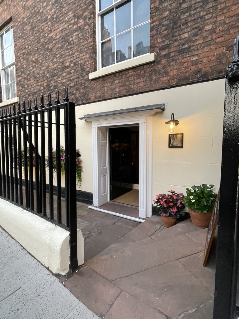 Hello Henry!! The perfect pub in the city. – Taste Cheshire